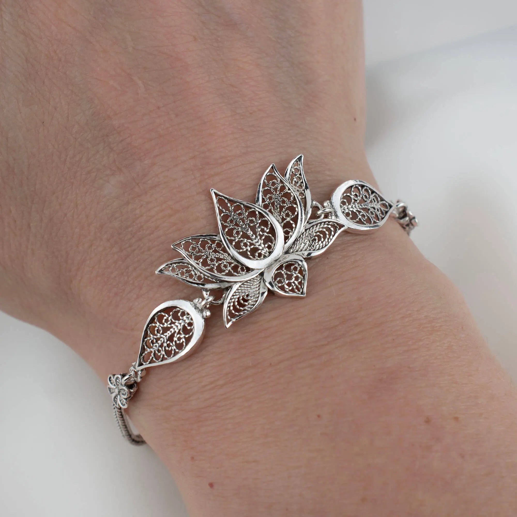 Sterling Silver Filigree Art Lotus Flower Design Woman Link Bracelet ...