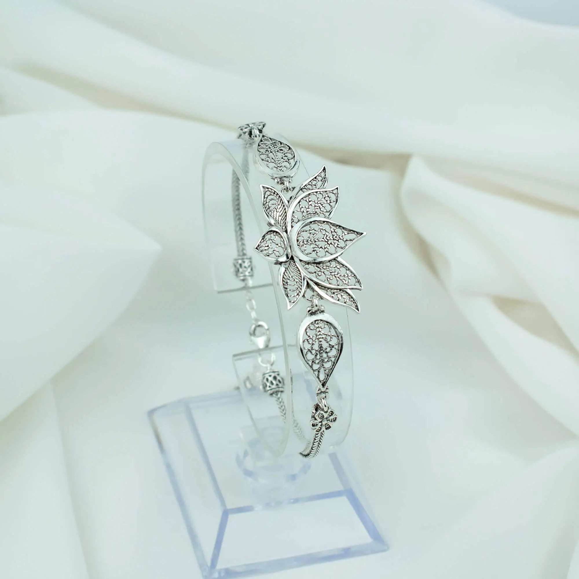 Sterling Silver Filigree Art Lotus Flower Design Woman Link Bracelet ...